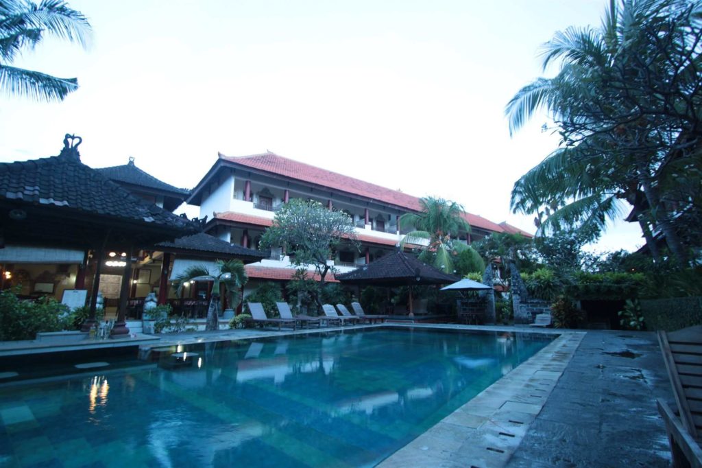 Hotel di Bali - Bali Sari Tour